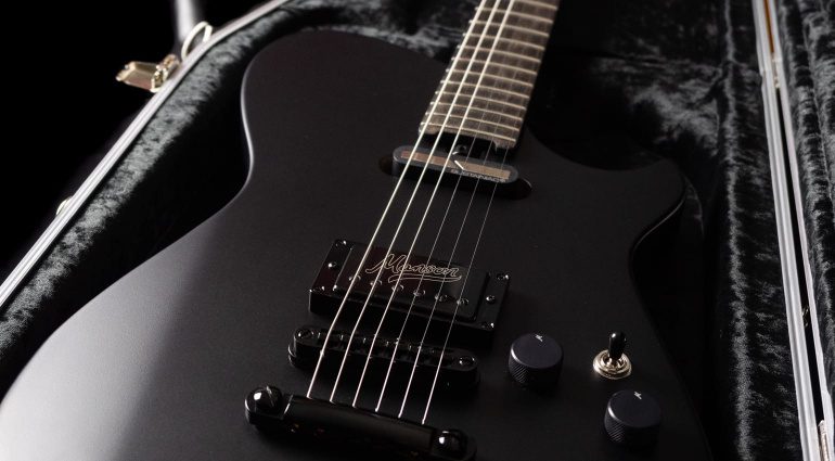 Manson Guitar Works desvela las DL-OR y DL-OR Relic en una edición ...